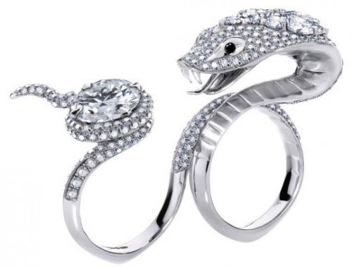 The 15 Best Ways to Wear a Snake - Gem Obsessed